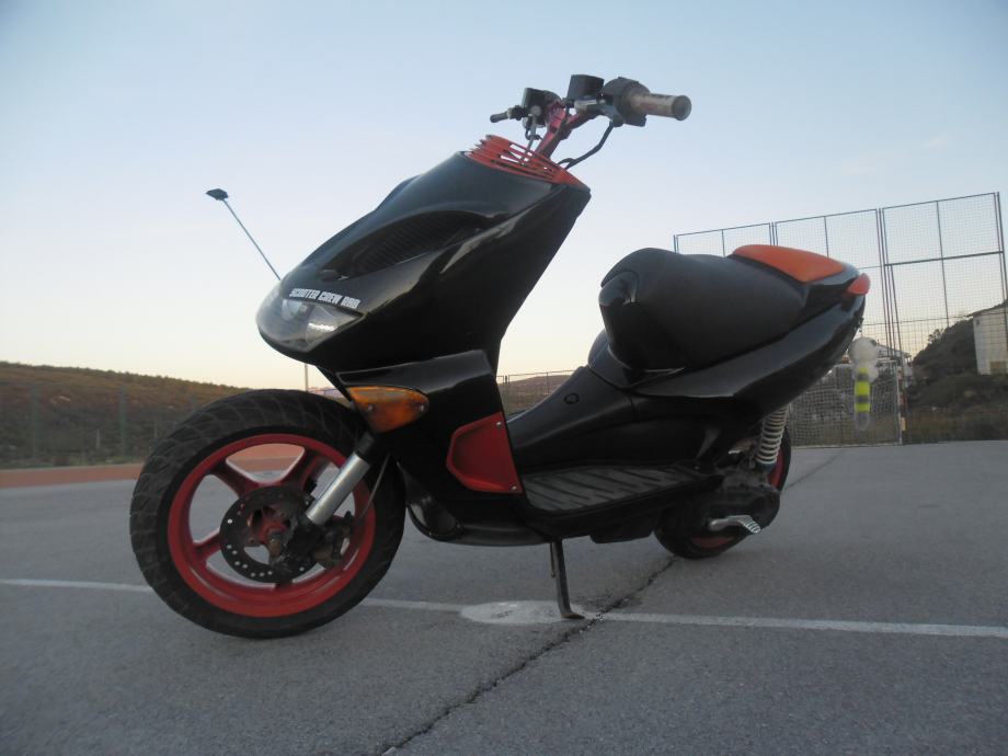 Aprilia sr 70 cm3 HITNO!!!!, 1999 god.