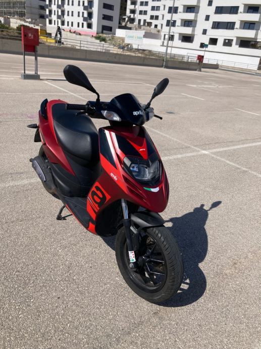 Aprilia SR Motard 50 cm3, 2019 god.