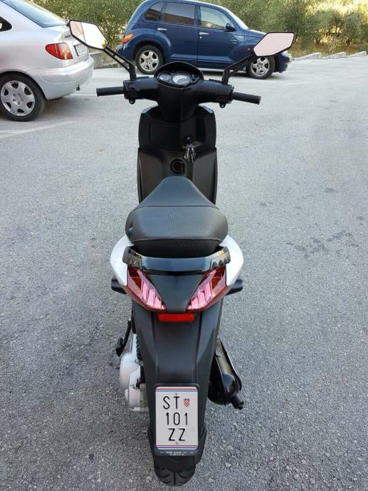 Derbi Variant Sport 50 2T / Aprilia sportcity one 50 2T, 2014 god.