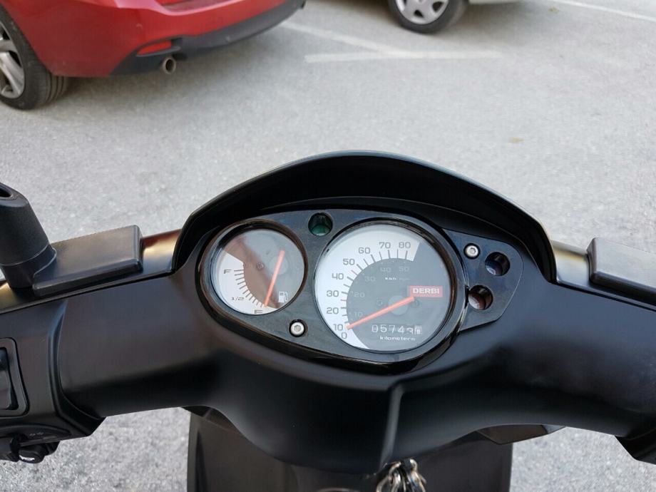 Derbi Variant Sport 50 2T / Aprilia sportcity one 50 2T, 2014 god.