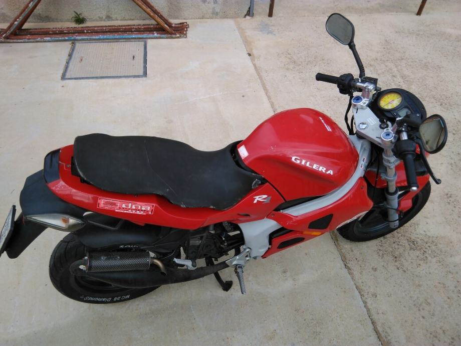 Gilera DNA 50 50 cm3, 2002 god.