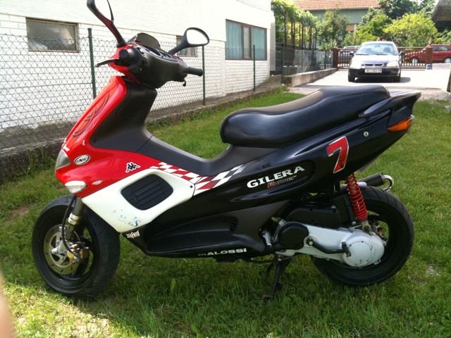 Gilera Gilera Runner 50 Racing Replica 2004 49 cm3, 2004 god.