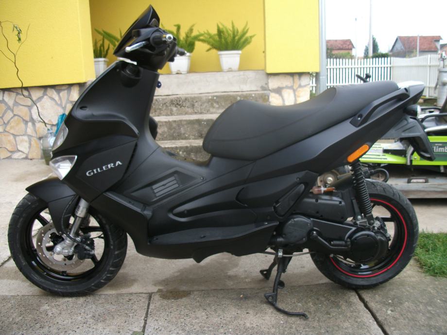 Gilera runer 49 cm3, 2006 god.