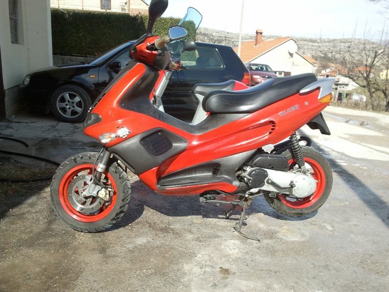 Gilera runer 50 cm3, 2003 god.