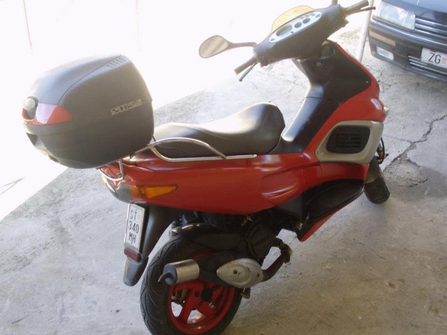Gilera RUNER 80 cm3, 2000 god.
