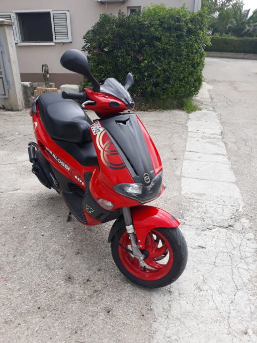 Gilera Runner 50 pure jet 50 cm3, 2003 god.