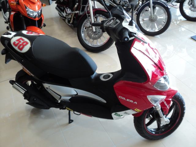 Gilera RUNNER 50 SIMONCELLI 49 cm3, 2010 god.