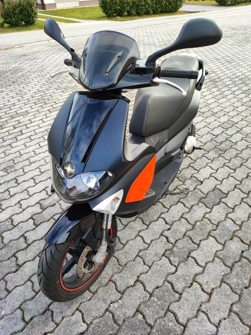 Gilera Runner 50 sp 50 cm3, 2012 god.