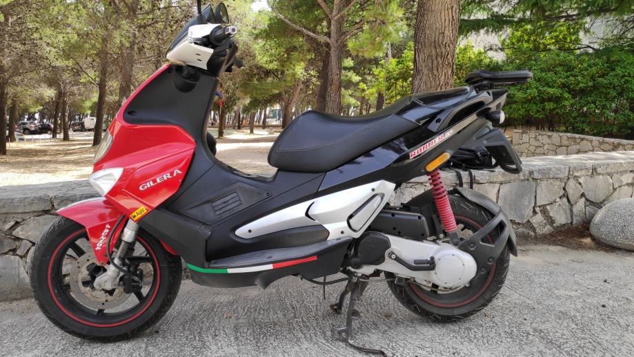 Gilera Runner 50 SP Simoncelli 50 cm3, 2009 god.
