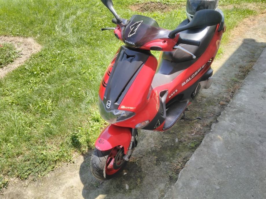 Gilera runner pure jet 50 cm3, 2003 god.