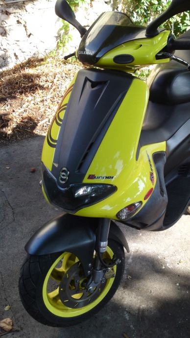 Gilera runner pure jet 50 cm3, 2003 god.