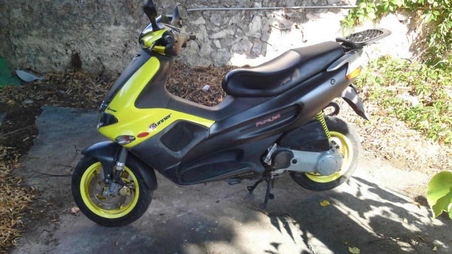 Gilera runner pure jet 50 cm3, 2003 god.
