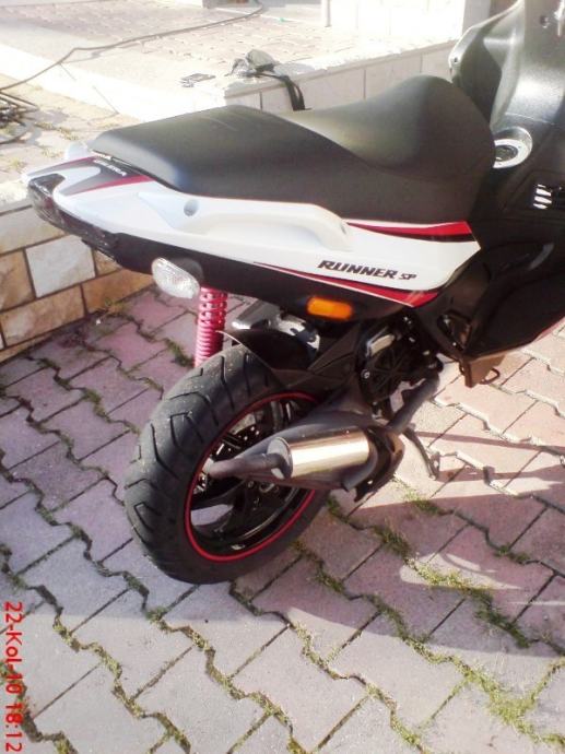 Gilera RUNNER SP 50 2008. MOGUČA ZAMJENA ZA AUTO ILI SKUTER, 2008 god.