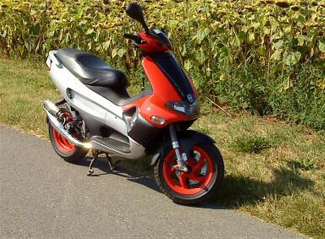 Gilera Runner SP50- 70 cm3, 2004 god.