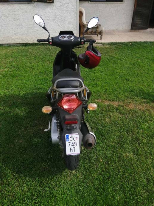 Keeway RIDE EVOLUTION 49 cm3, 2011 god.