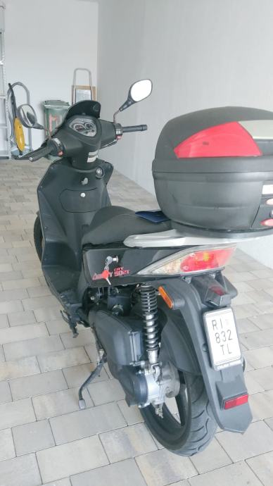 Kymco 50 cm3, 2012 god.