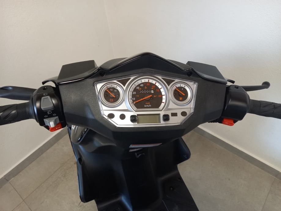 LONGJIA FIREFOX 50 4T euro 5, 2023 god.