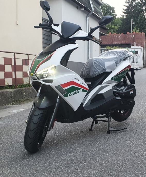 Longjia Formula1 49 cm3, 2021 god.