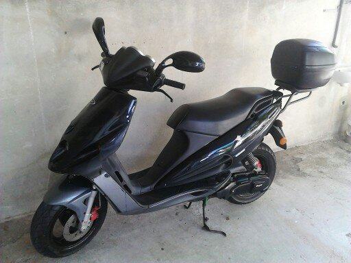 Malaguti F12 Phantom LC Digital 49 cm3 *Zamjena za skuplje*, 2003 god.