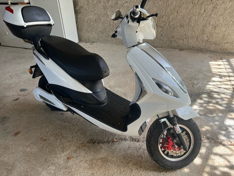 Ostale marke Safir 2500, 2018 god.