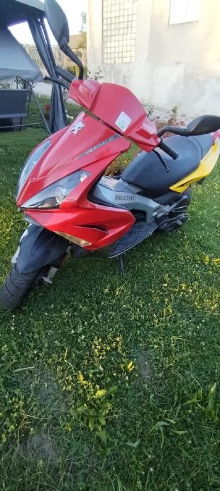 Peugeot Jet force 49 cm3, 2003 god.