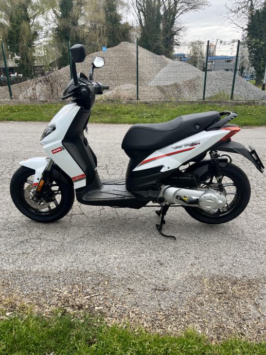 Piaggio Derbi 49 cm3, 2014 god.