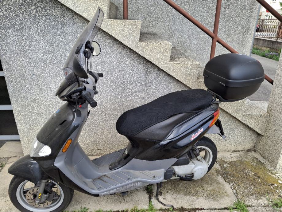 Piaggio Diesis 50 cm3, 2003 god.