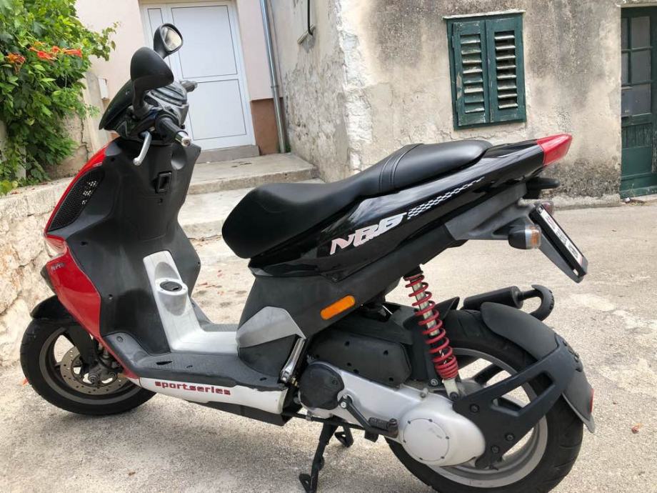 Piaggio Energy 49 cm3, 2005 god.