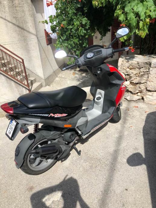 Piaggio Energy 49 cm3, 2005 god.