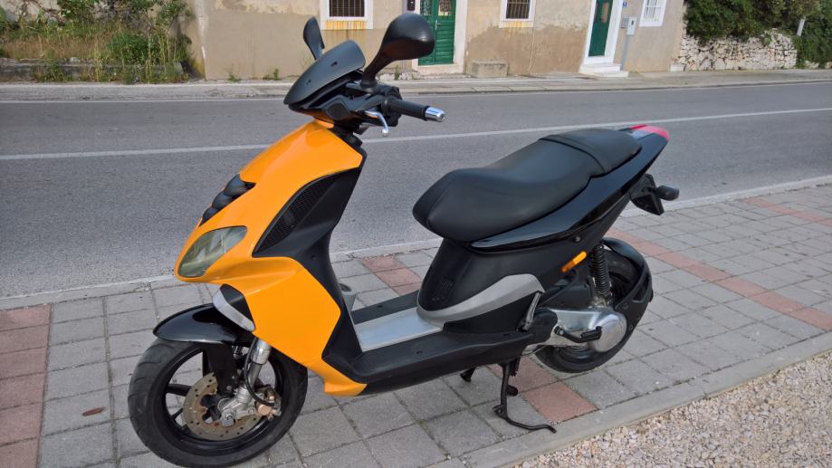 Piaggio energy 49 cm3, 2007 god.