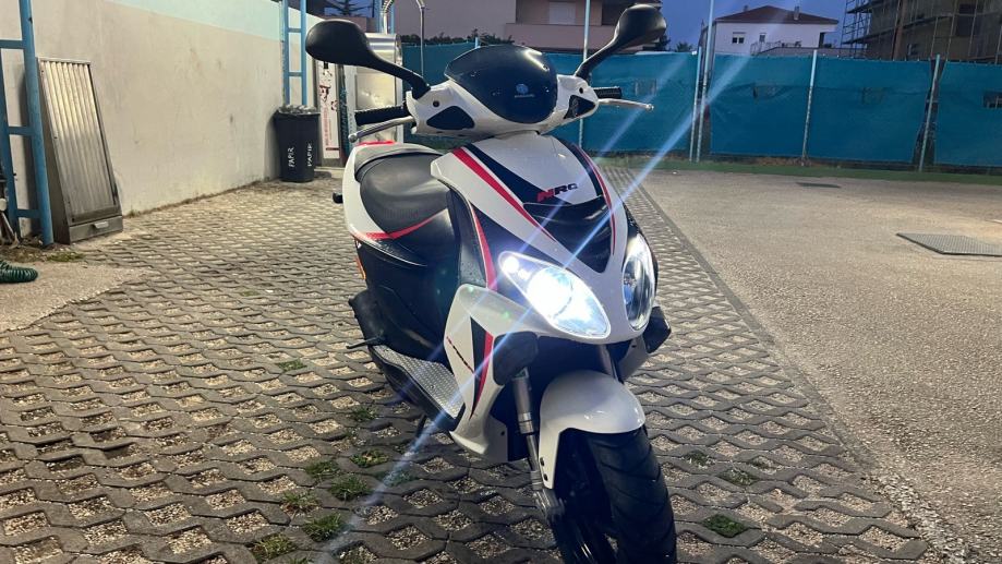 Piaggio Energy 49 cm3, 2017 god.