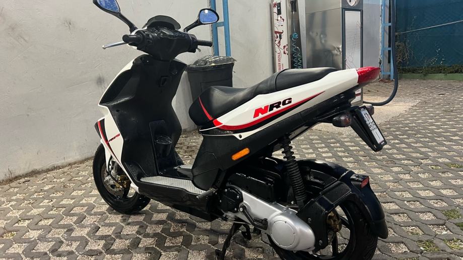 Piaggio Energy 49 cm3, 2017 god.
