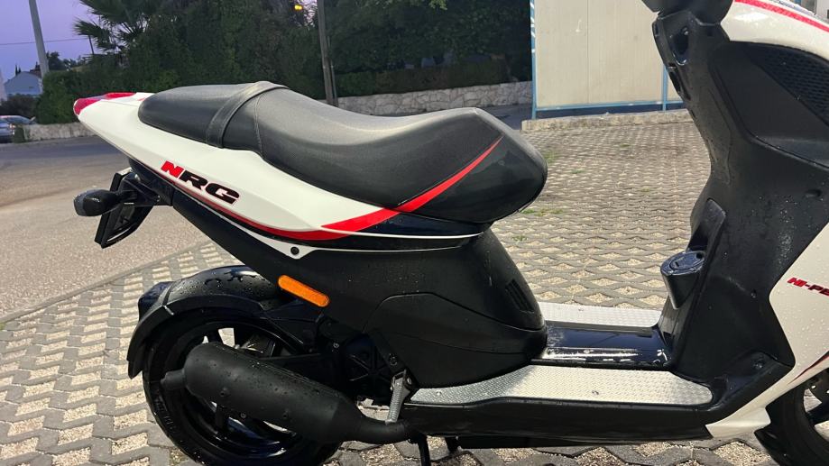 Piaggio Energy 49 cm3, 2017 god.