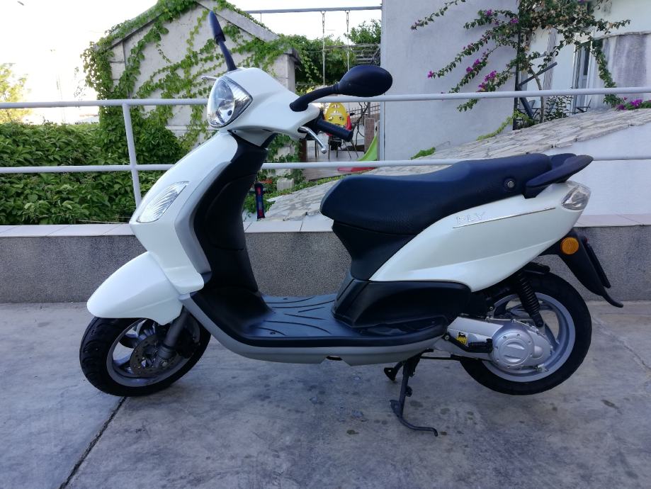 Piaggio FLY 50 2T 50 cm3, 2014 god.