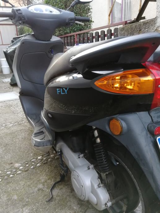 Piaggio fly 50 cm3 2t, 2005 god.
