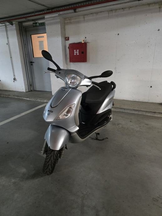 Piaggio Fly 50 cm3, 2014 god.