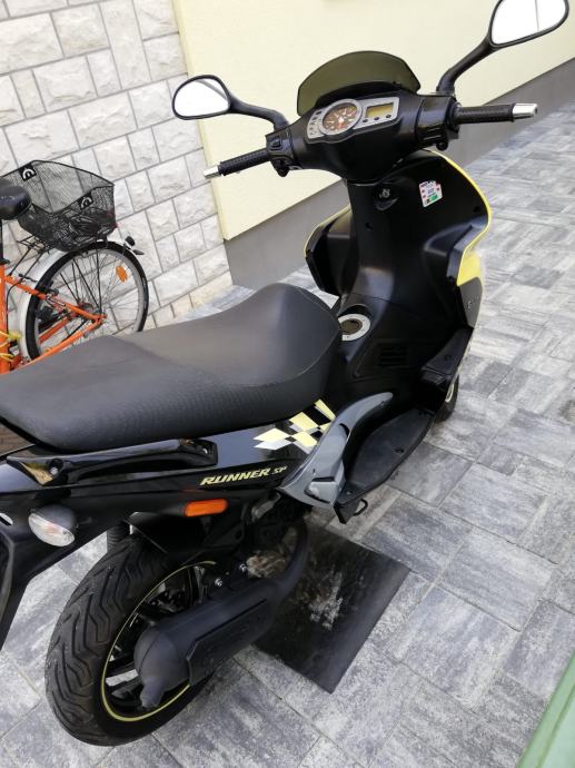 Piaggio Gilera Runner 49 cm3, 2007 god.