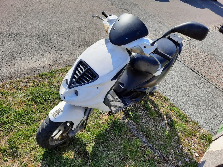 Piaggio nrg, 1998 god.