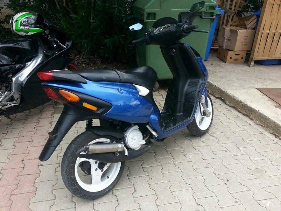 Piaggio NRG MC3 reg. 10/2016, 2002 god.