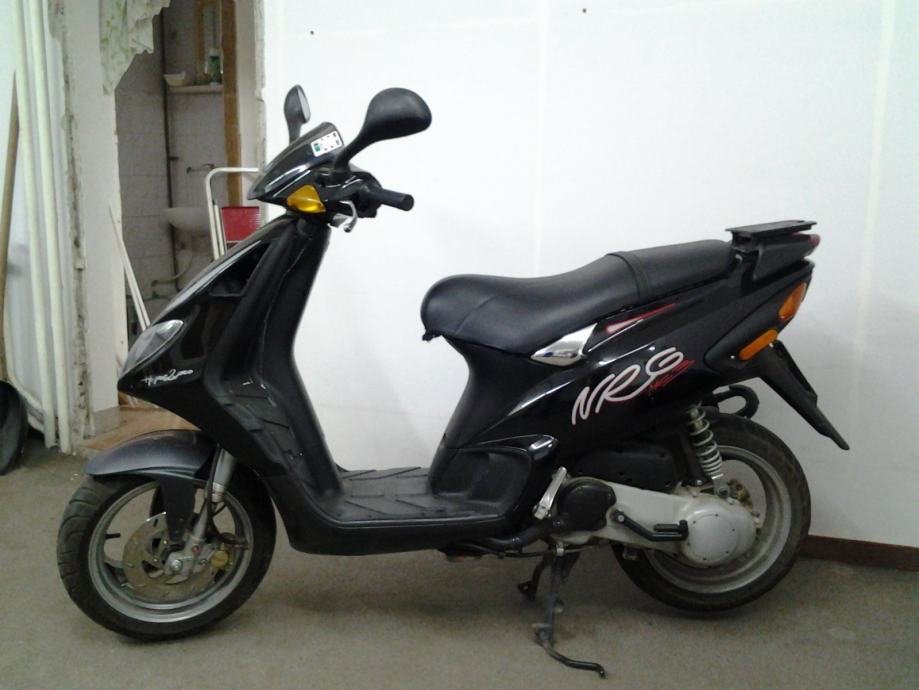 Piaggio NRG MCR DD II 49 cm3, 2003 god.