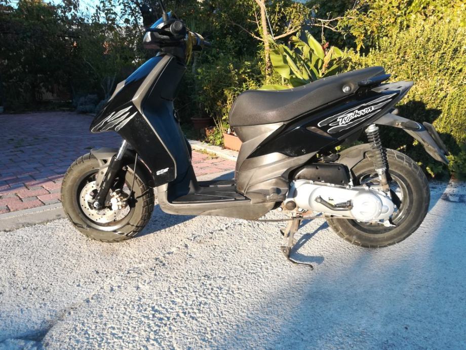 Piaggio Typhon 50 49 cm3, 2014 god.