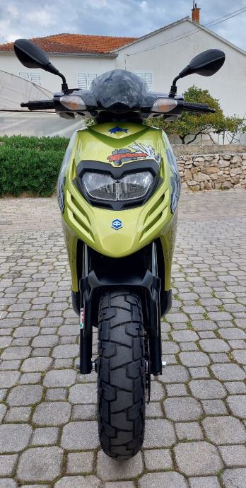 Piaggio Typhoon 49 cm3, 2019 god.