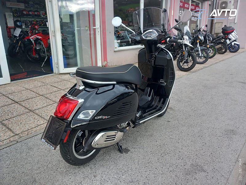 Piaggio VESPA 300 GTS, 2022 god.
