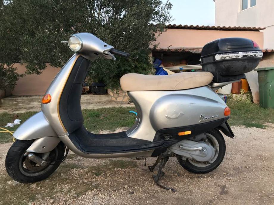 Piaggio Vespa ET2 49 cm3, 1998 god.