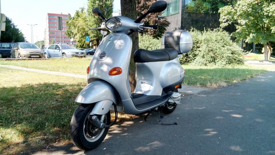 Piaggio Vespa ET2, 2004 god.