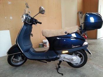 Piaggio vespa lx 50 49 cm3, 2011 god.