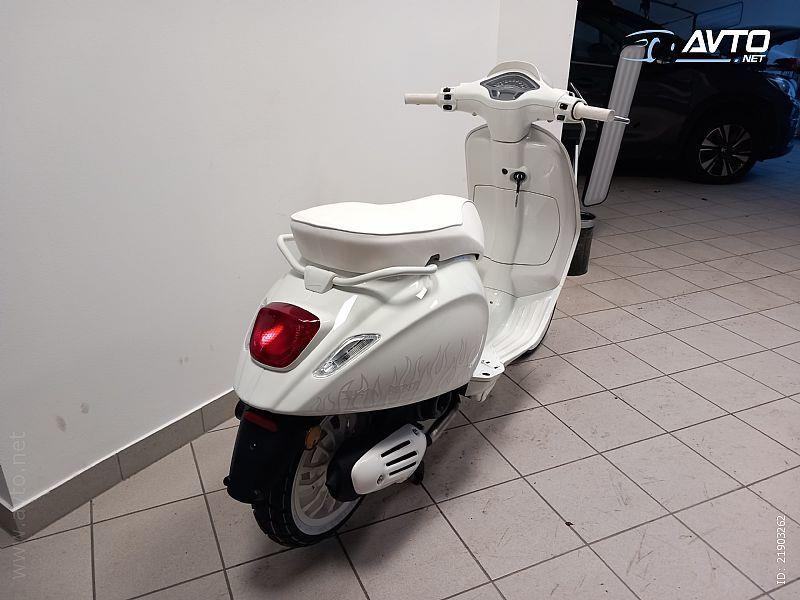 Piaggio Vespa Sprint 50 Justin Bieber, 2026 god.