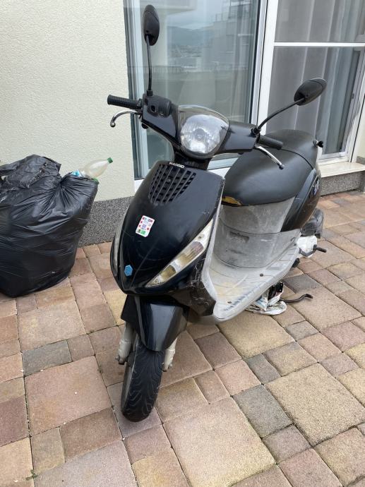Piaggio Zip 49 cm3, 2006 god.
