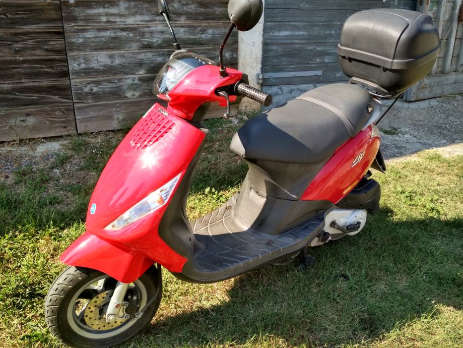 Piaggio Zip 4T 49 cm3, 2008 god.