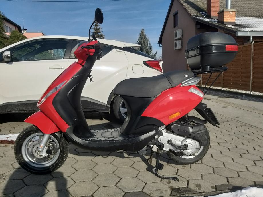 Piaggio Zip,4T 49 cm3, 2006 god.